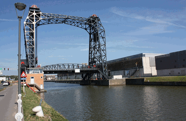 Topic Gifs: Femmes, Caca, Chutes&Co (cf.1er post warning modération ...